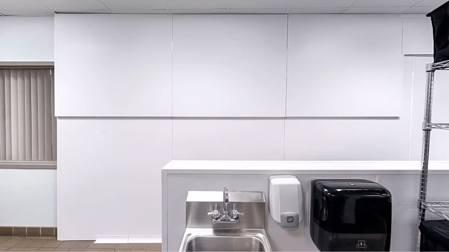 Innovative Hospital Partitions: Optimize Space with SwiftWall® Solutions
